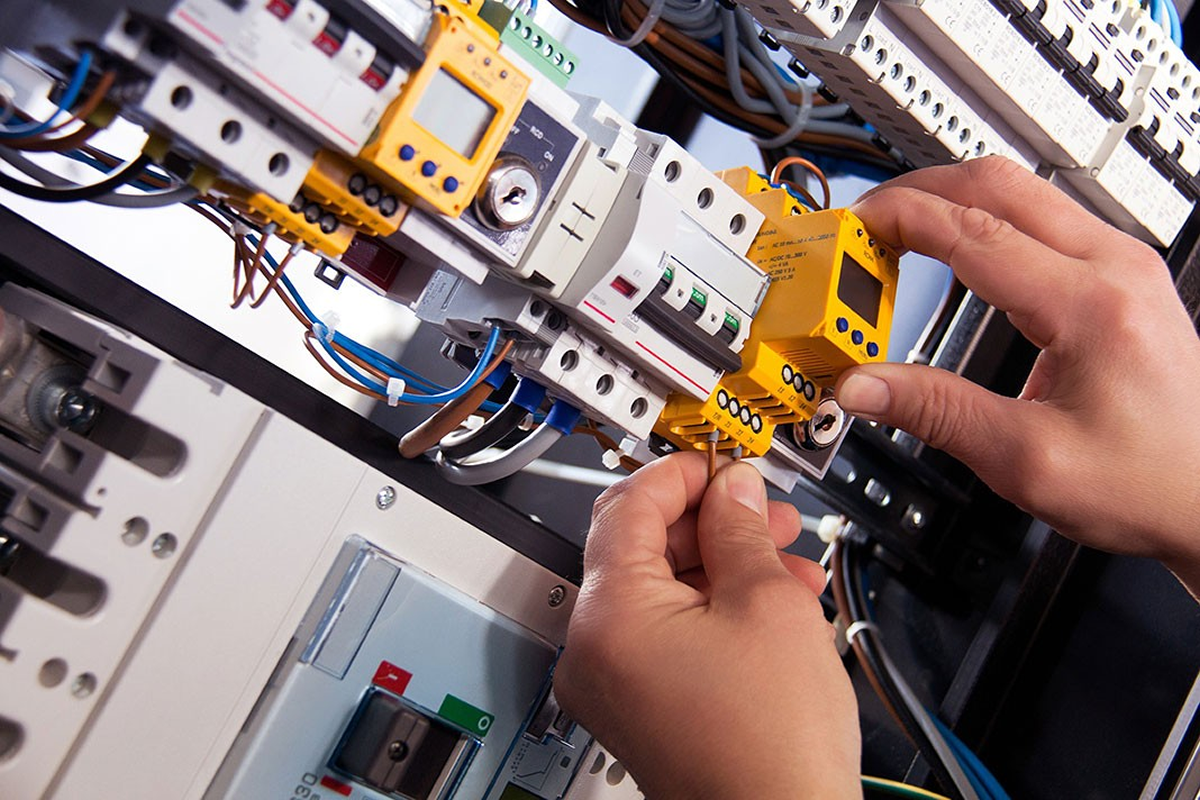 Electrical Maintenance Services Dubai
